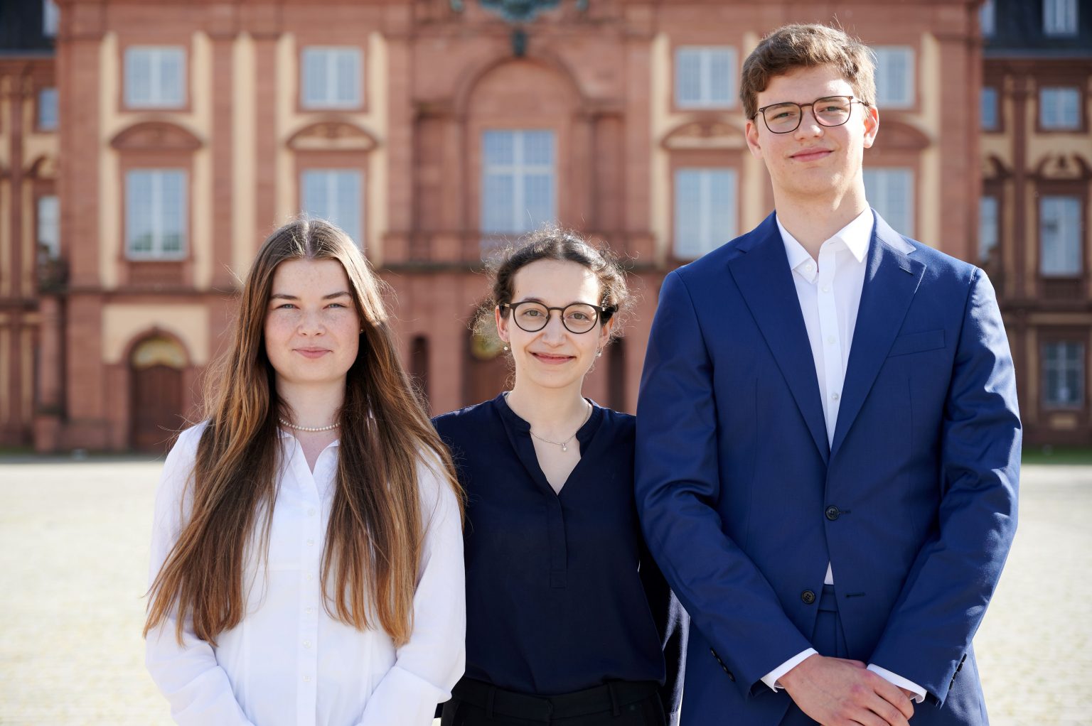 Team - AKB BUSINESS CHAMPIONS